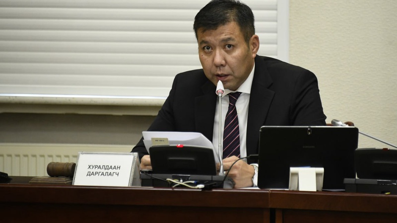 Хянан шалгах түр хороо хаалттай хуралдав