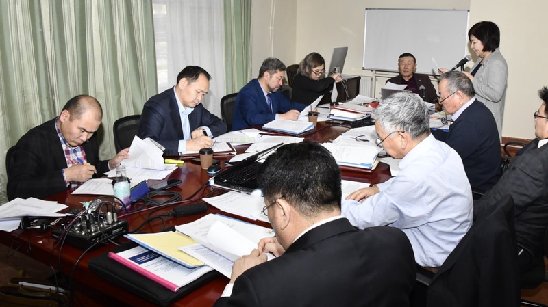 Зөвлөлдөх санал асуулгын асуултыг Төрийн байгуулалтын байнгын хороонд